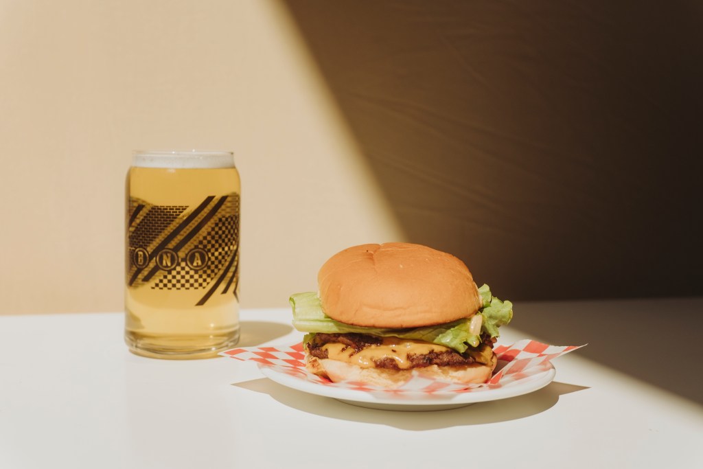 LOCATION - BNA BURGER